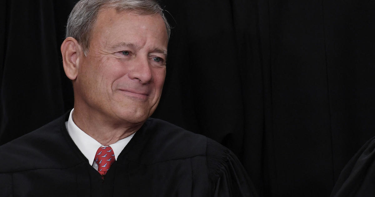 Chief Justice John Roberts Praises Programs Protecting Judges Amid ...