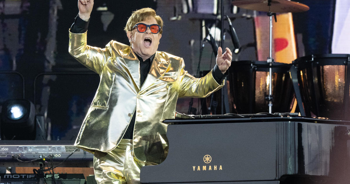 Elton John Concludes Farewell Yellow Brick Road Tour with “Magical ... Elton John Concludes Farewell Yellow Brick Road Tour with “Magical ...